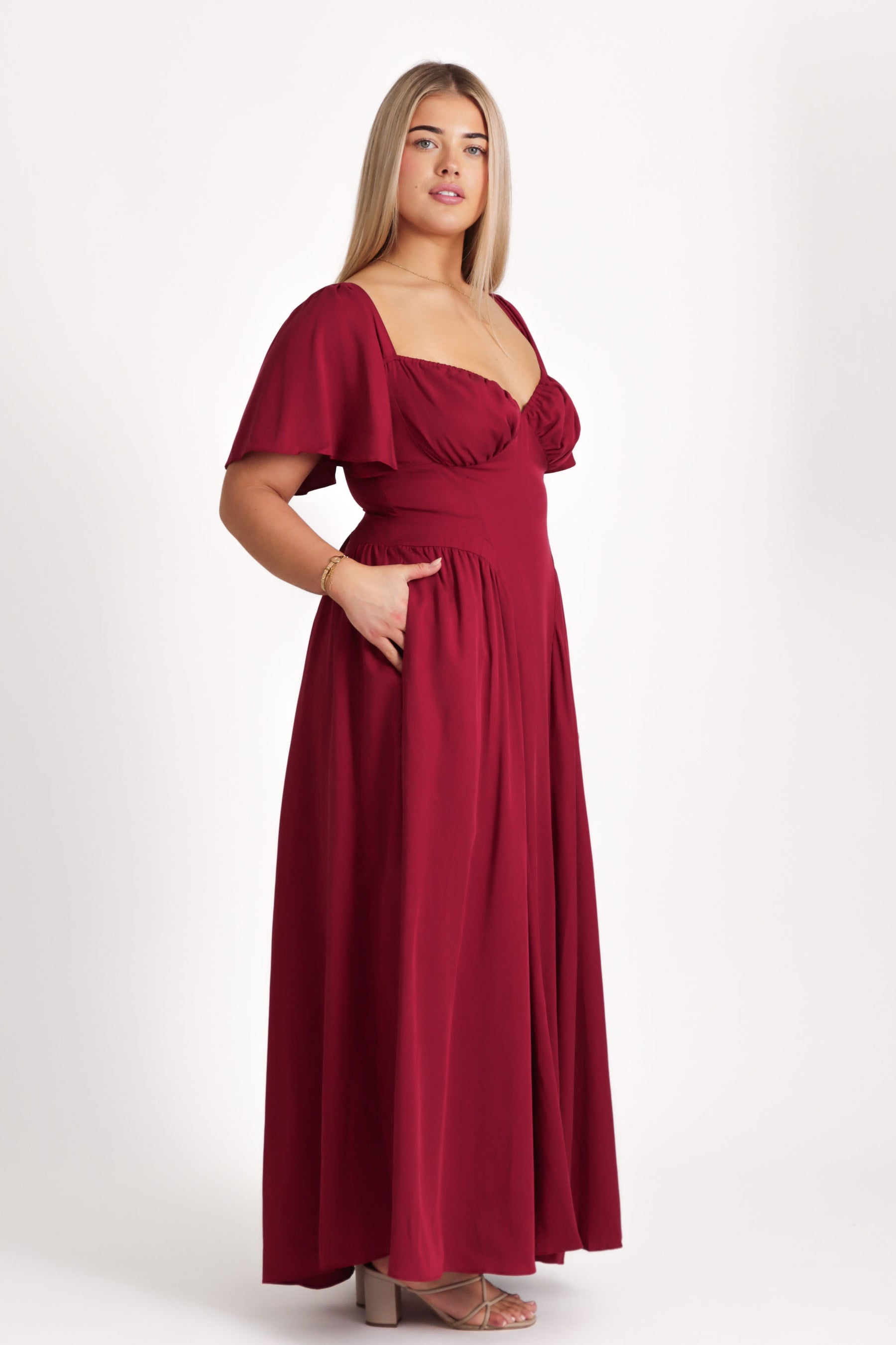 Bridgette Berry Red Dress – Aulieude